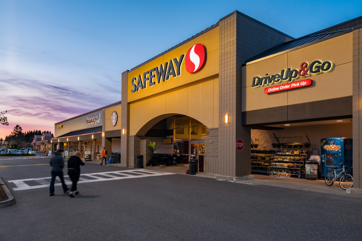 Sunset Mall | First Washington | First Washington