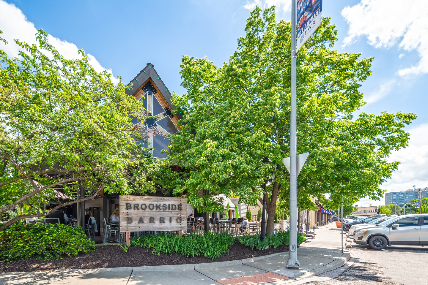 Brookside Shops | First Washington | First Washington