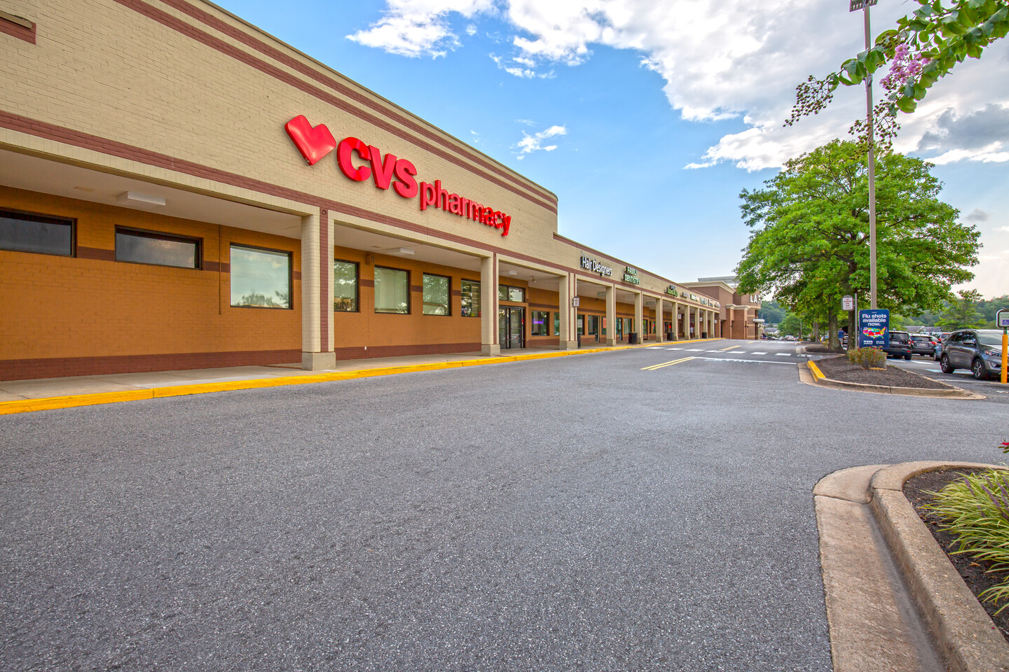 Watkins Park Plaza | First Washington | First Washington